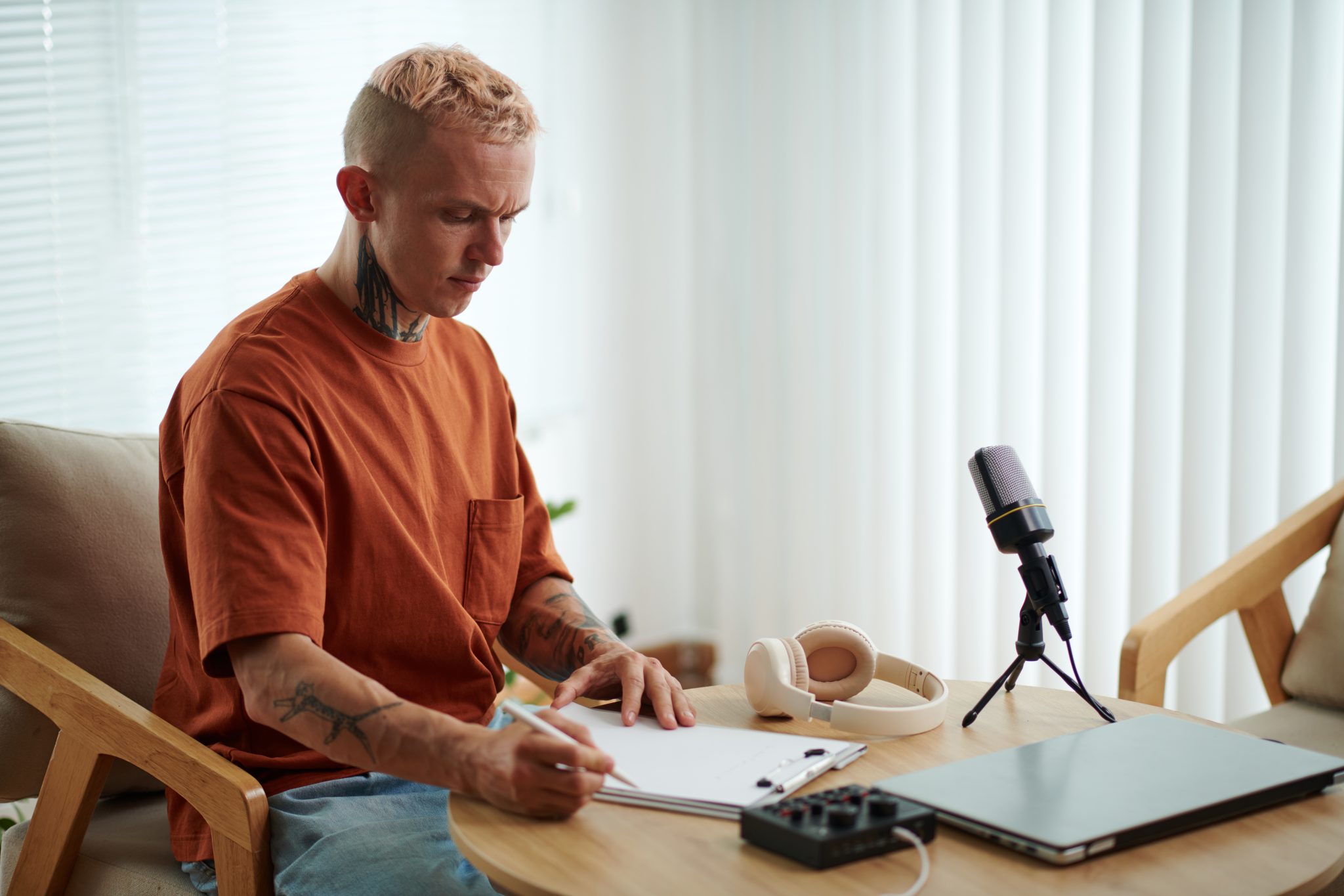 Cómo crear Guiones Irresistibles para Tus Reels y TikToks: Consejos ...